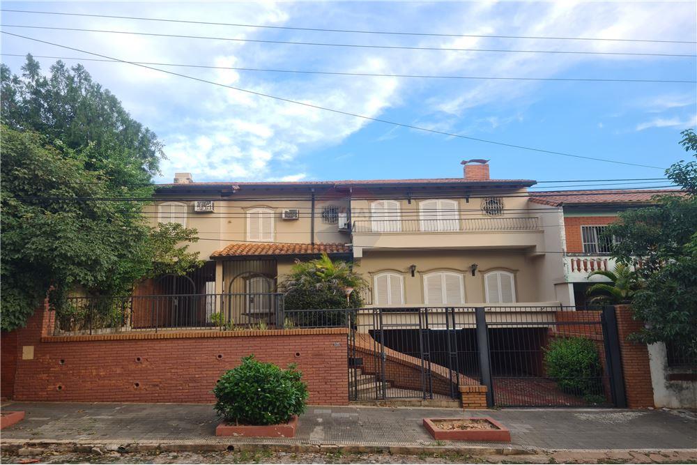 ALQUILO CASA EN BARRIO HIPODROMO - ASUNCION. Ref #YFAB61 - infocasas.com.py