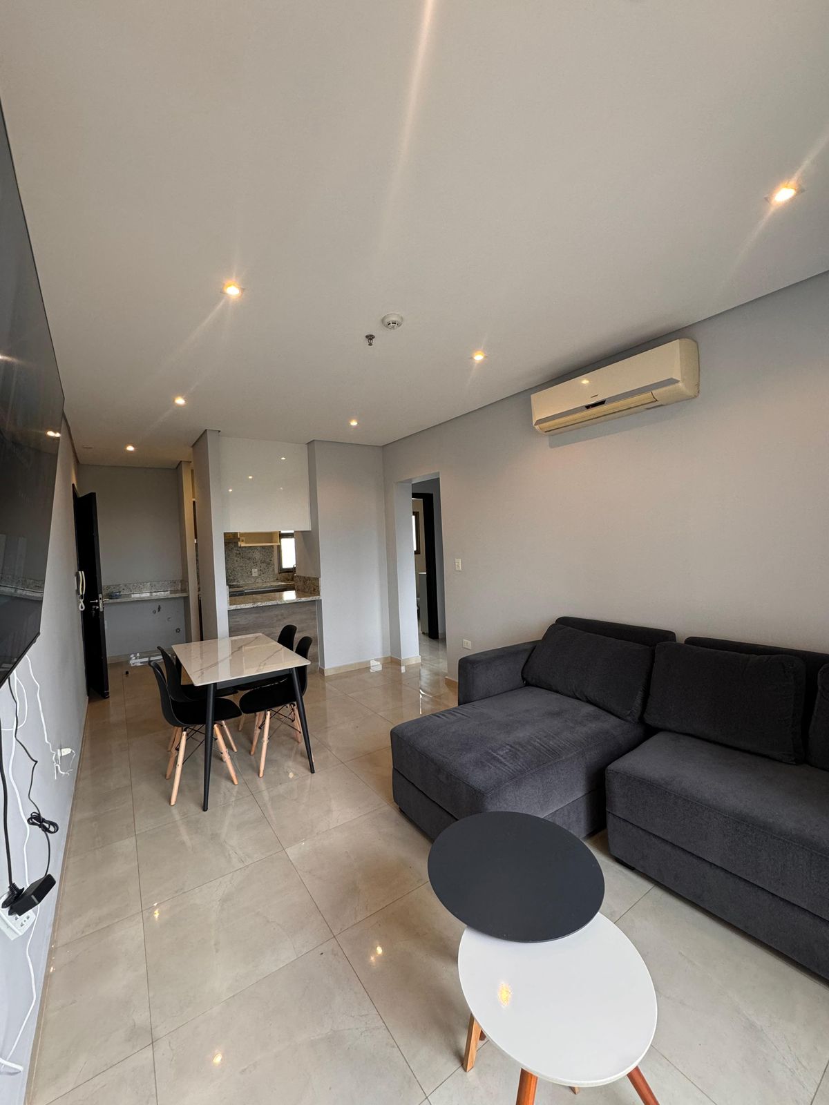 ALQUILO DPTO AMOBLADO DE UN DORMITORIO EN LAS LOMAS. Ref #CD80B1 - infocasas.com.py