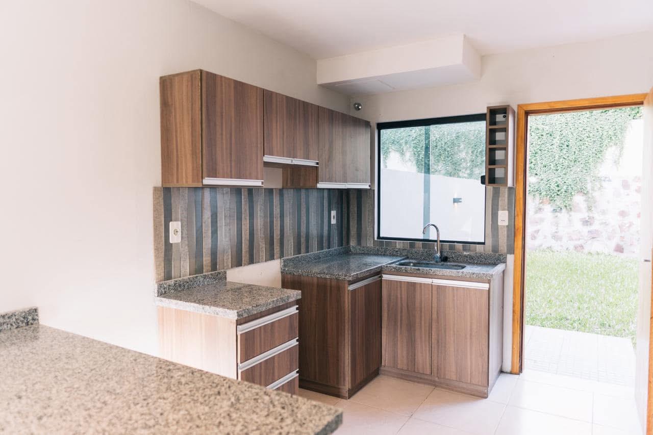 En venta duplex de 3 habitaciones en Villa Elisa . Ref #U24E1A