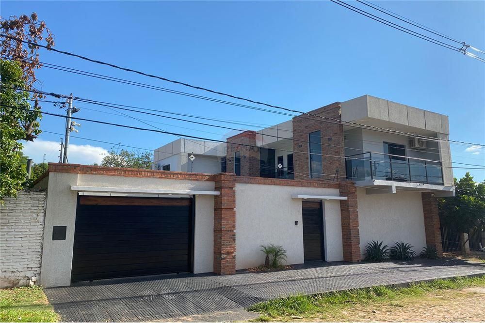 ALQUILO AMPLIA CASA EN LAMBARE ZONA COLEGIO SEK. Ref #A8B647 - infocasas.com.py