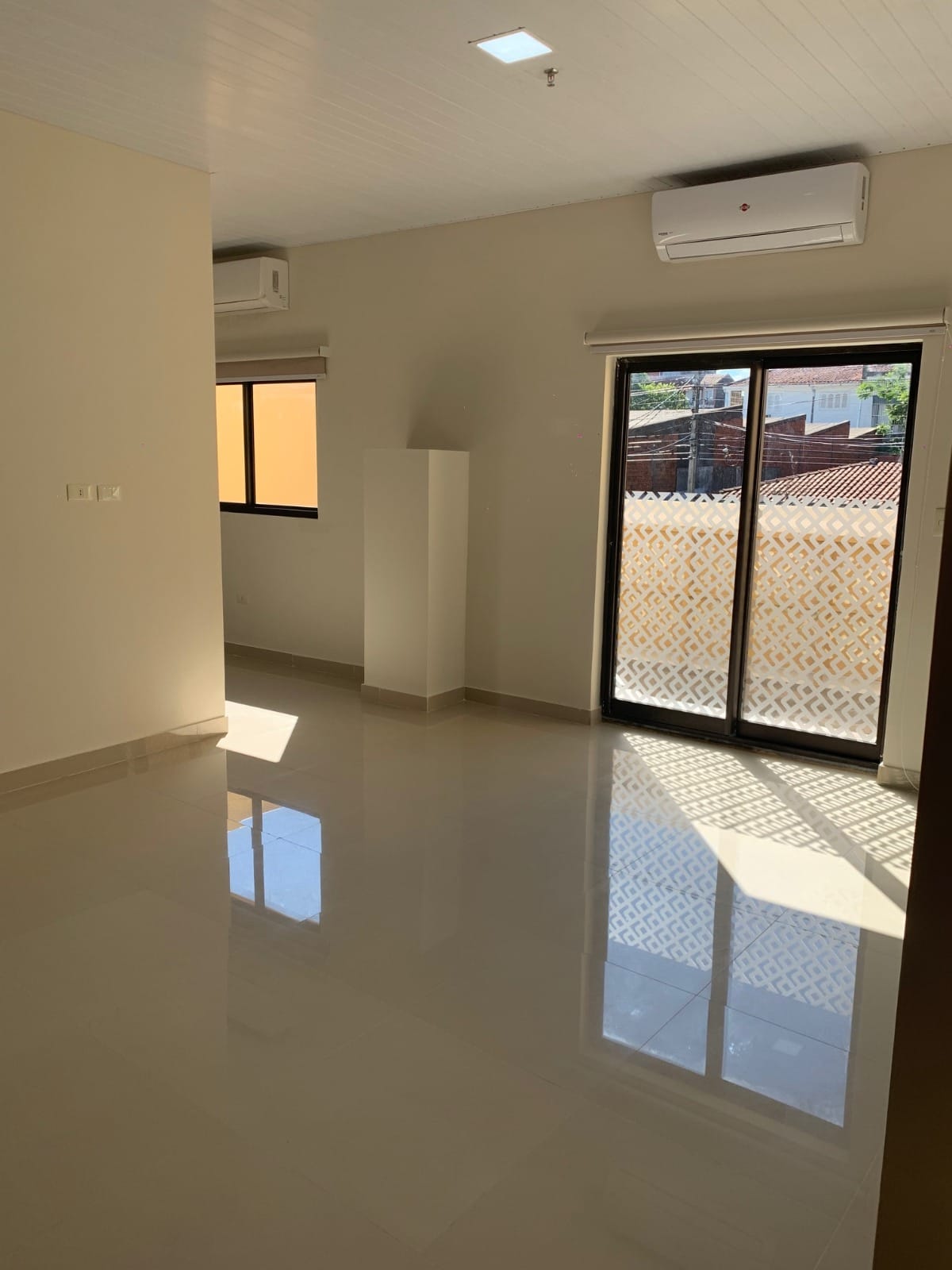 Alquilo Departamento 1 Habitación Zona Barrio San Pablo con balcon y cochera . Ref #D1B5C2