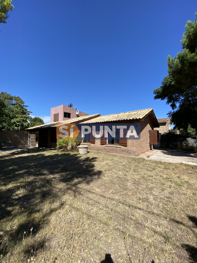 Casa en venta a pasos del mar en Tio Tom Punta Ballena.. Ref #N90EDA - infocasas.com.uy