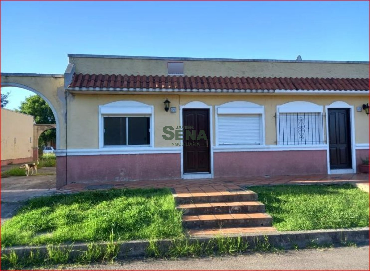 Venta y alquiler de casa en Zona Maldonado, 2 dormitorios, baño, a un paso de todo.. Ref #RBACA0 ...