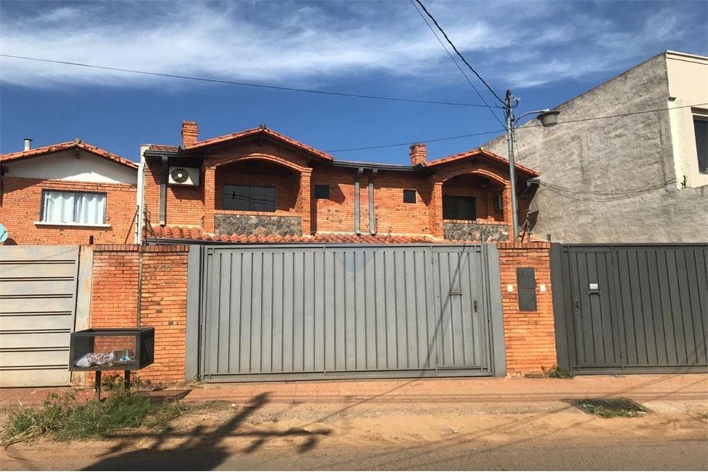 ALQUILO AMPLIO DUPLEX EN FERNANDO NORTE ZONA CAS. Ref #WA89D8 - infocasas.com.py