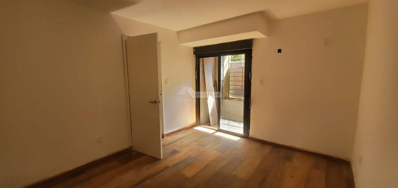 VENTA CASA 3 DORMITORIOS PRADO LARROBLA Y AGRACIADA COMPLEJO TOSCANA CON PATIO Y PARRILLERO. Ref ...