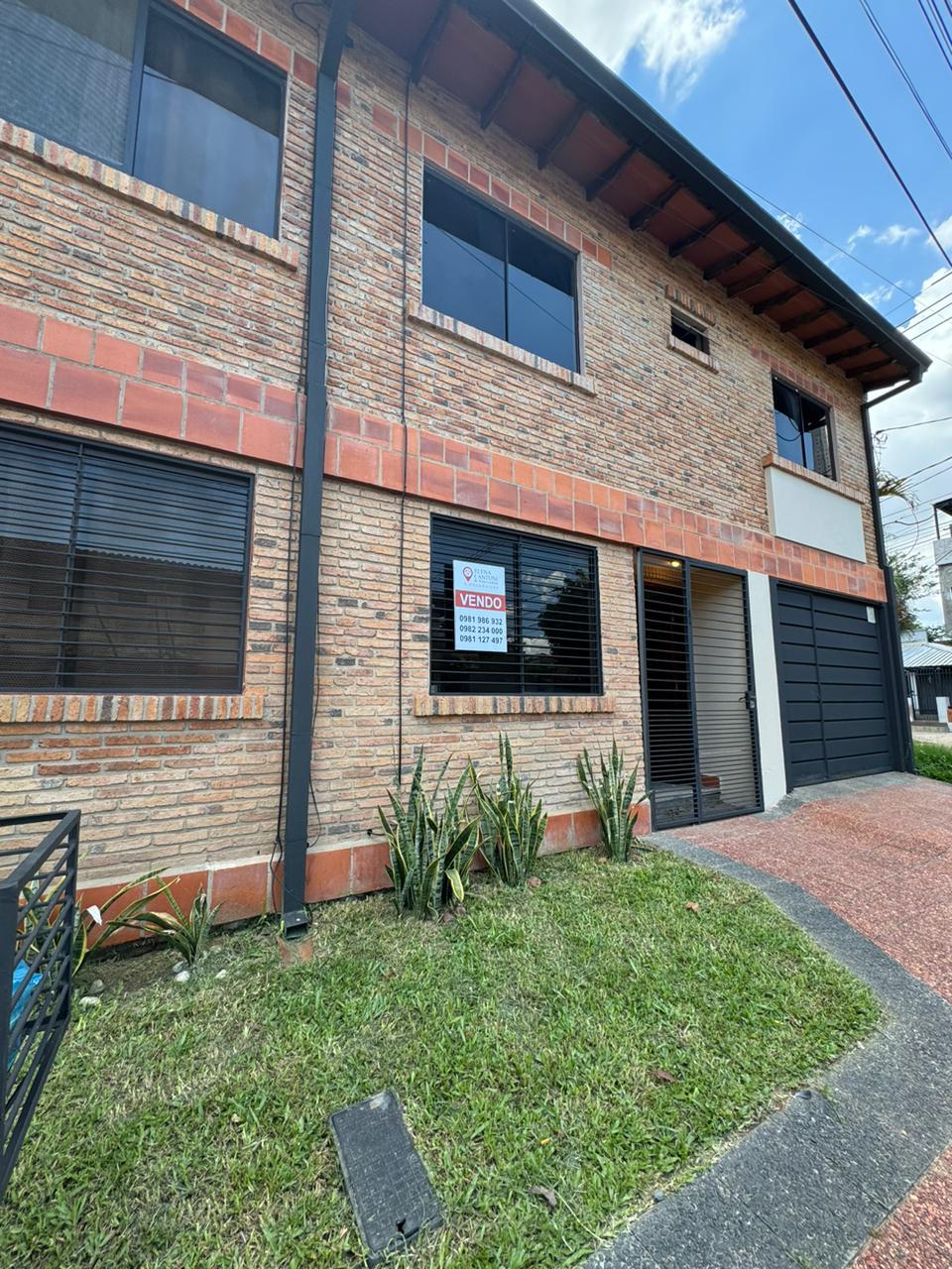 Alquilo Duplex Con Piscina Zona Colegio Sil. Ref #LBFE21