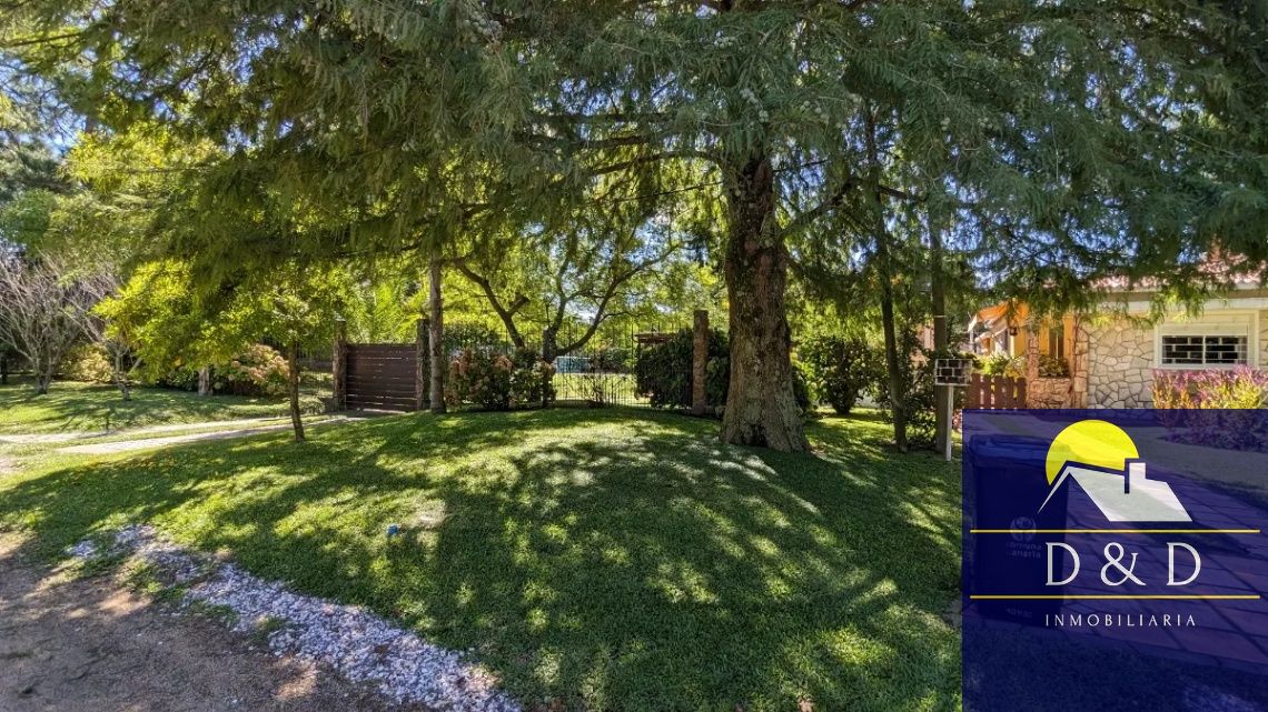 Casa con barbacoa y piscina en Atlántida. Ref #KE31FC - infocasas.com.uy