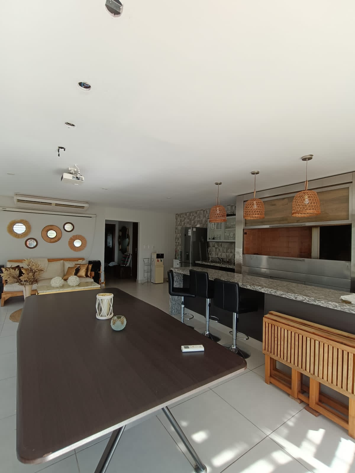 San Ber, sobre lago, vendo condominio de 1 casa y 3 duplex . Ref #PE5CEF - infocasas.com.py