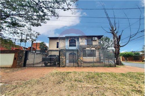 Alquilo dúplex en esquina, Zona Norte, Fernando de la Mora. Ref #AA7DDD - infocasas.com.py