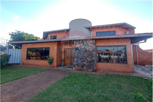 VENDO HERMOSA CASA EN LAMBARE. Ref #BCE530