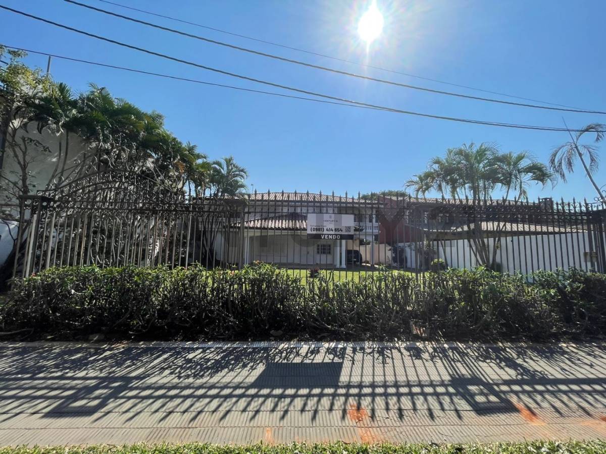 Vendo propiedad en Barrio Los laureles. Ref #MB5B69 - infocasas.com.py