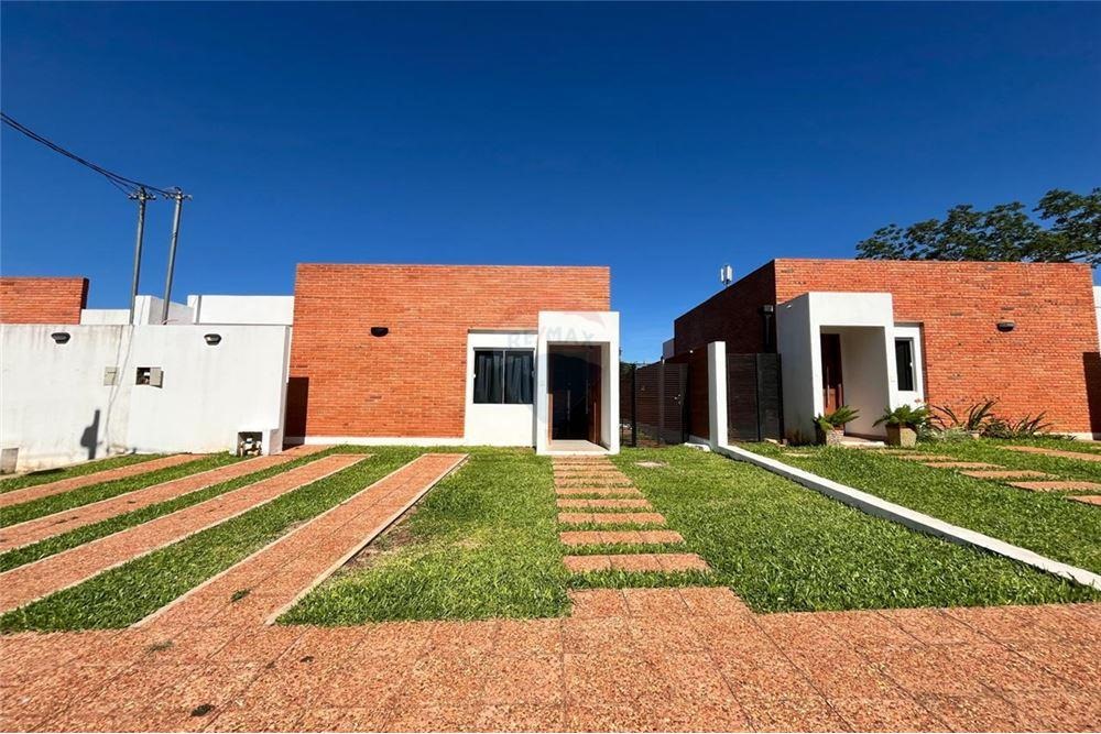 ALQUILO CHALET EN FERNANDO SUR CONDOMINIO CERRADO. Ref #M96DC8