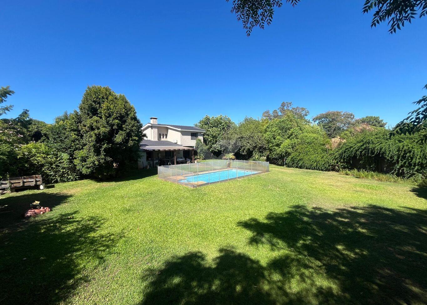 venta casa Parque Miramar. 5 dormitorios. Servicio. Piscina. Parrillero. Ref #XC3647 - infocasas ...