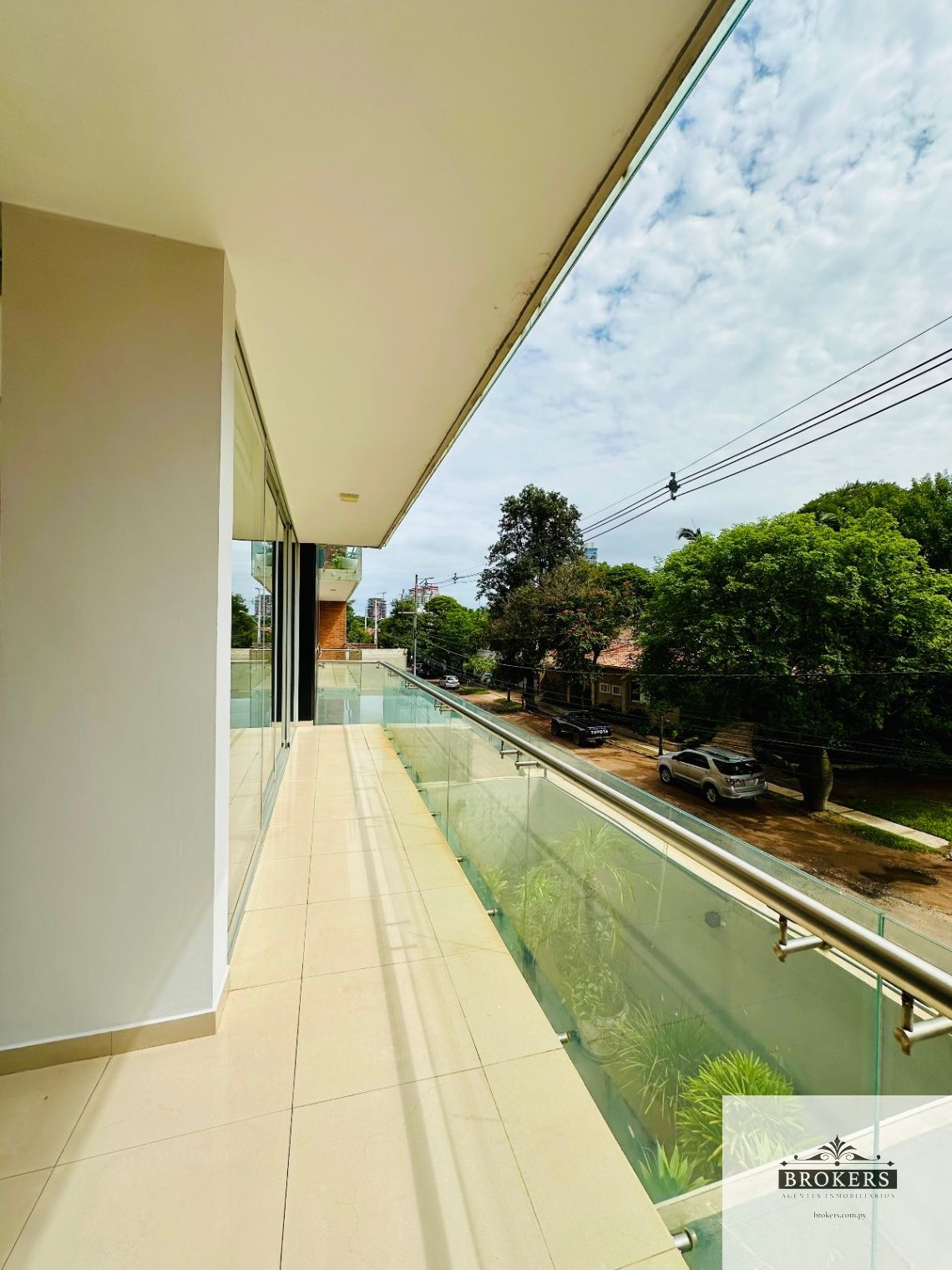 Alquilo Departamento De 3 Dormitorios Con o Sin Muebles En Mburucuya. Ref #Y8532F - infocasas.com.py