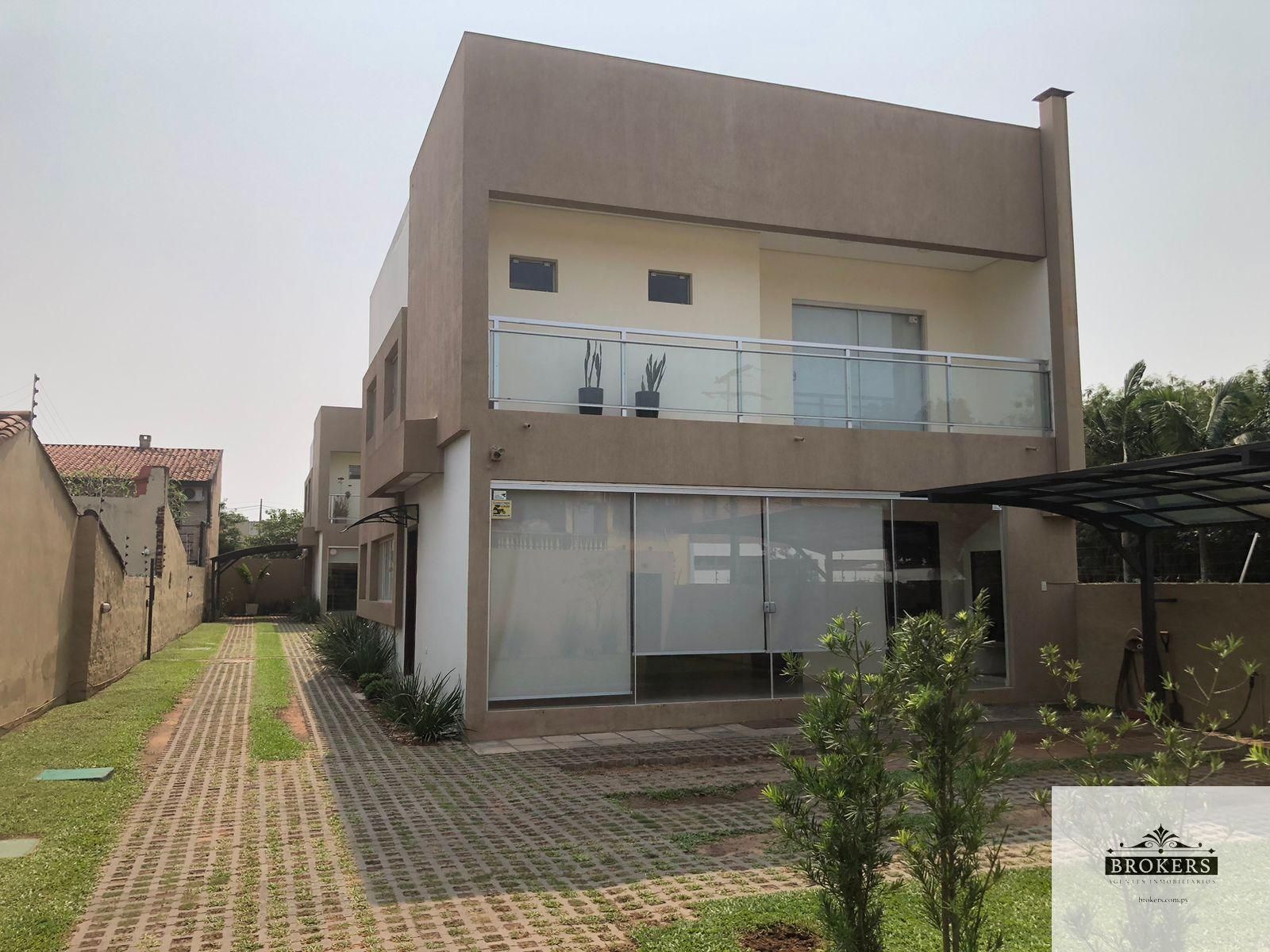 Alquilo Duplex De 3 Dormitorios Con Garaje Para 2 Autos En Barrio Ytay. Ref #GAE390 - infocasas ...
