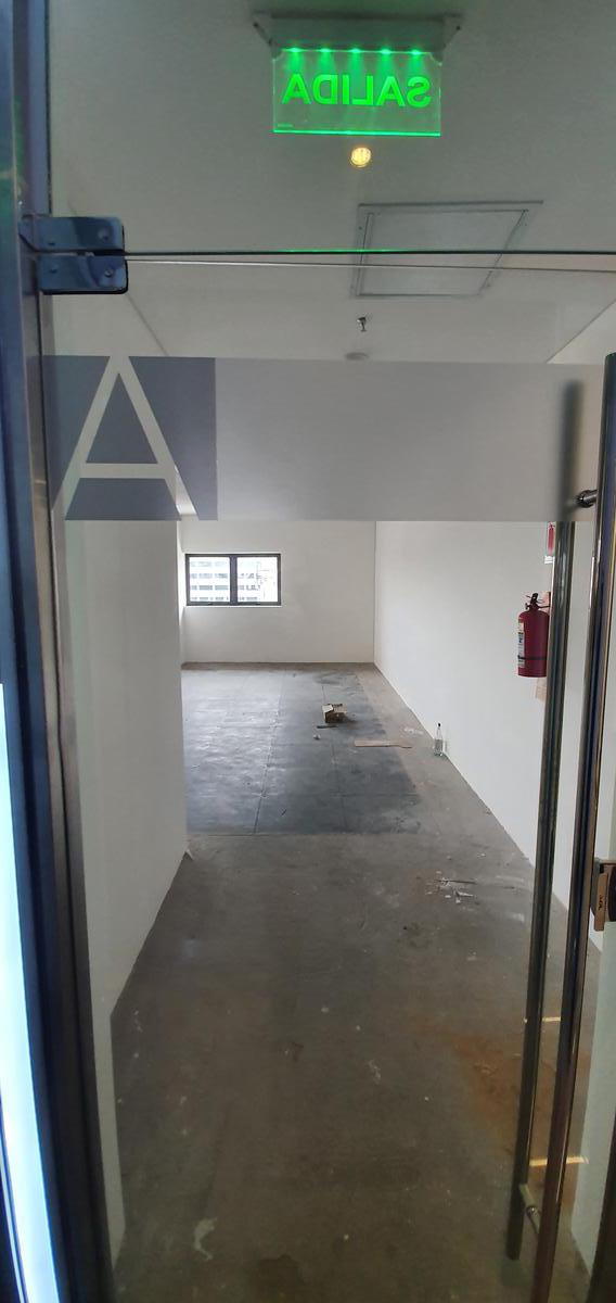 Alquilo A Estrenar Oficina Corporativa de 137 m² Con 2 Cocheras En Villa Morra. Ref #BB9CBA ...