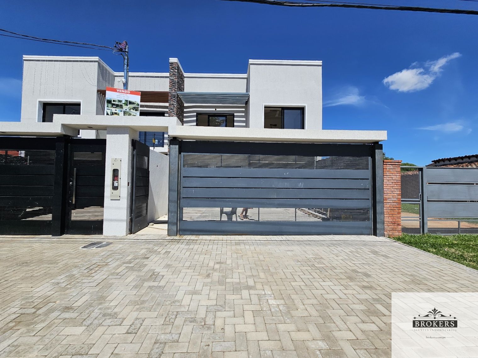 Vendo Duplex a Estrenar De 3 Dormitorios Con Piscina En Mariano Roque Alonso. Ref #E6AB90 ...