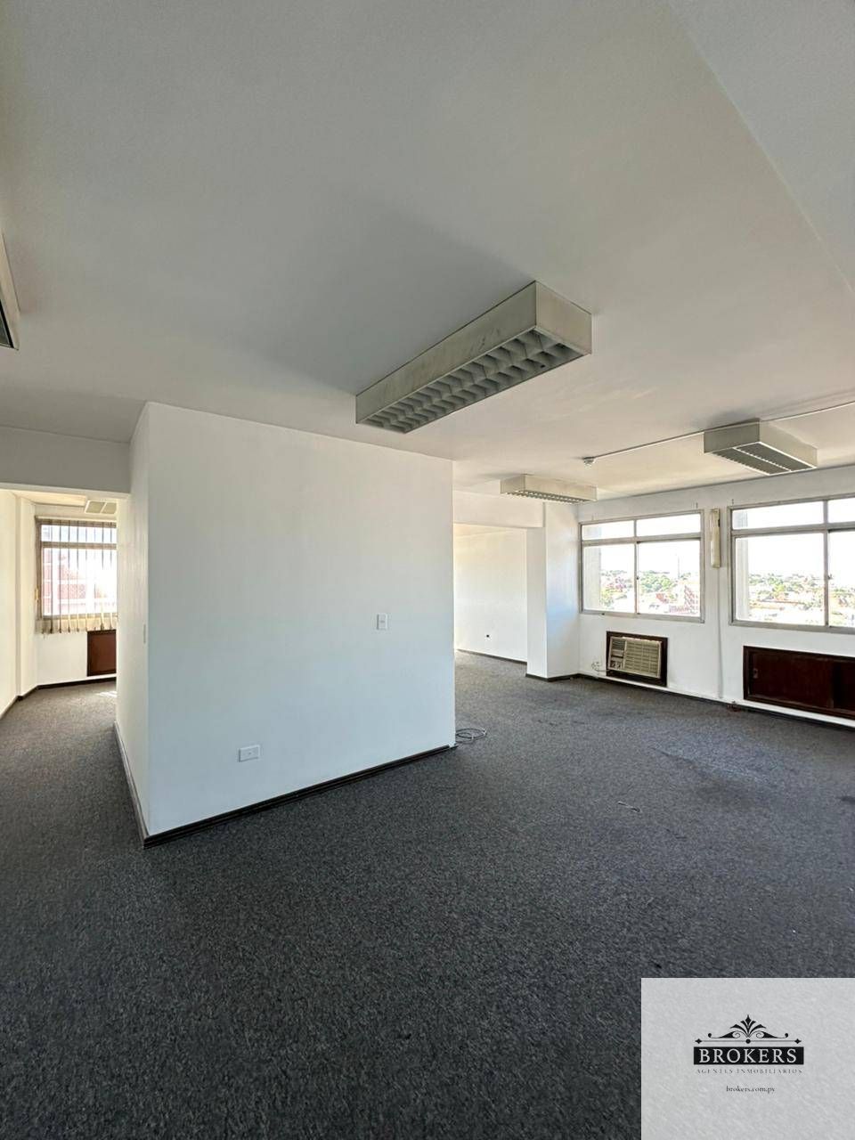 Alquilo Oficina De 53 m2 En el Centro De Asunción. Ref #C19257 - infocasas.com.py