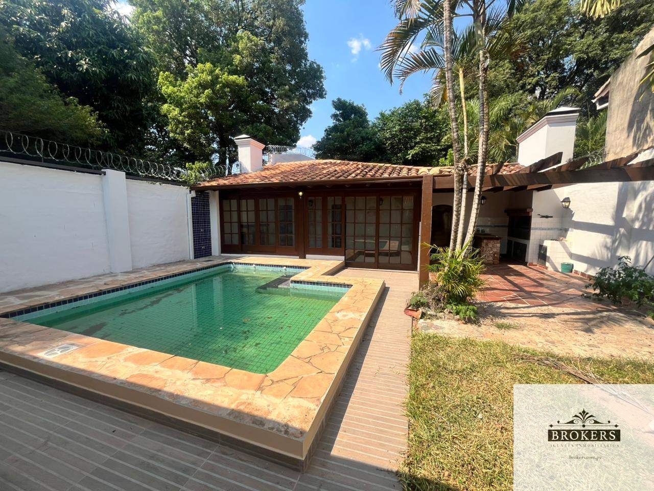 Alquilo Casa De 3 Dormitorios Toda En Planta Baja Con Piscina En San Cristóbal. Ref #VC8C37