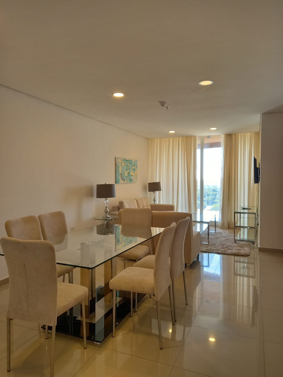 Alquilo amplio departamento amoblado - 2 dormitorios Mburucuya. Ref #A42992 - infocasas.com.py