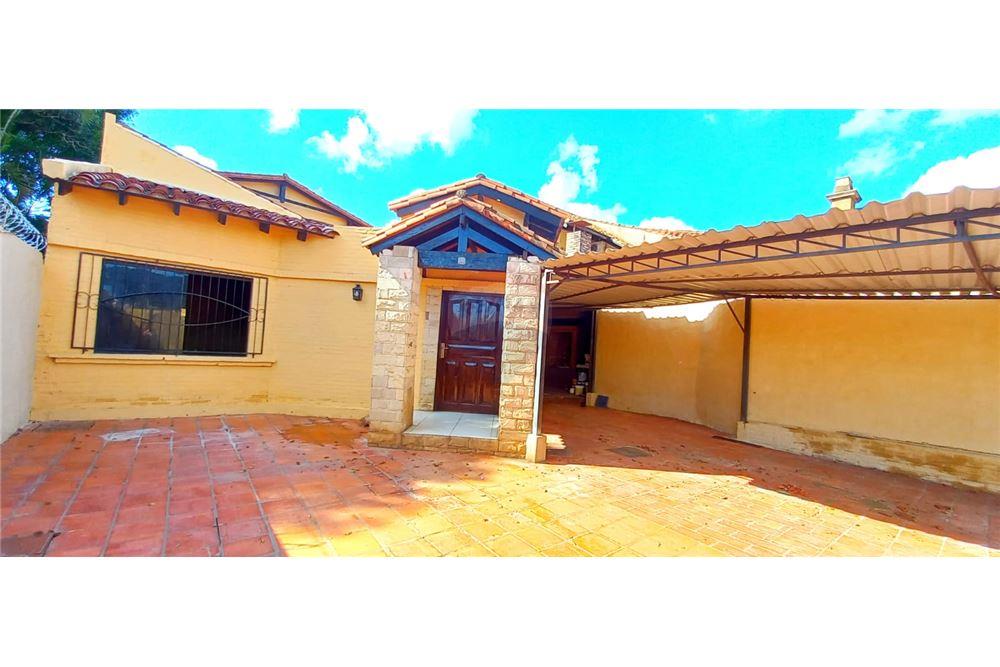 ALQUILO AMPLIA CASA DE 2 PLANTAS EN BARRIO SAN PABLO - ASUNCIÓN. Ref #DC4079 - infocasas.com.py