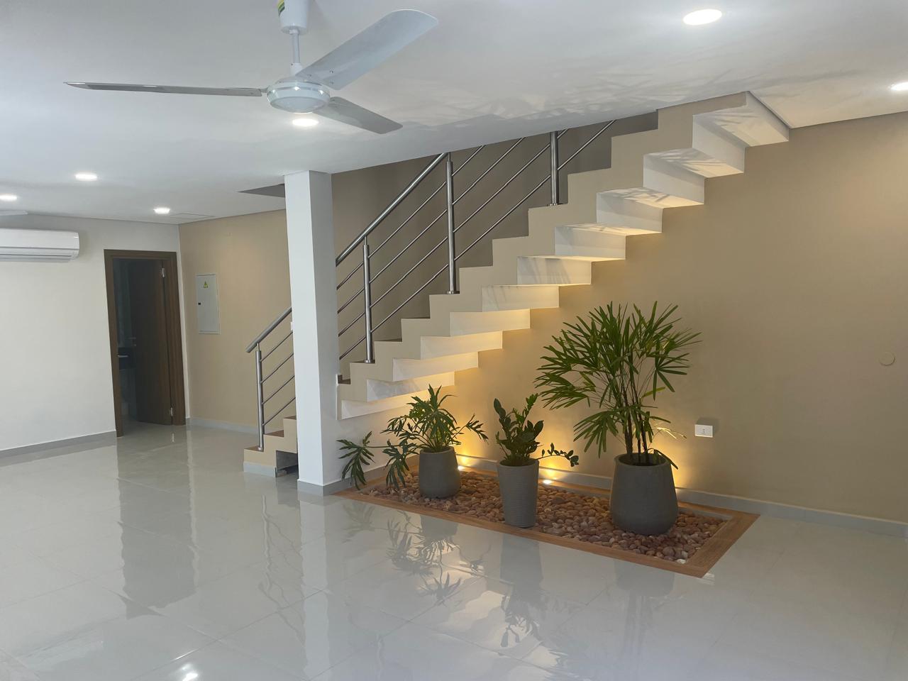 Alquilo Hermoso Duplex a Estrenar. . Ref #D5250A - infocasas.com.py