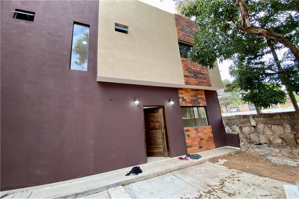 Alquilo Duplex En Condominio De 3 Viviendas - Lambaré. Ref #PBA1C2