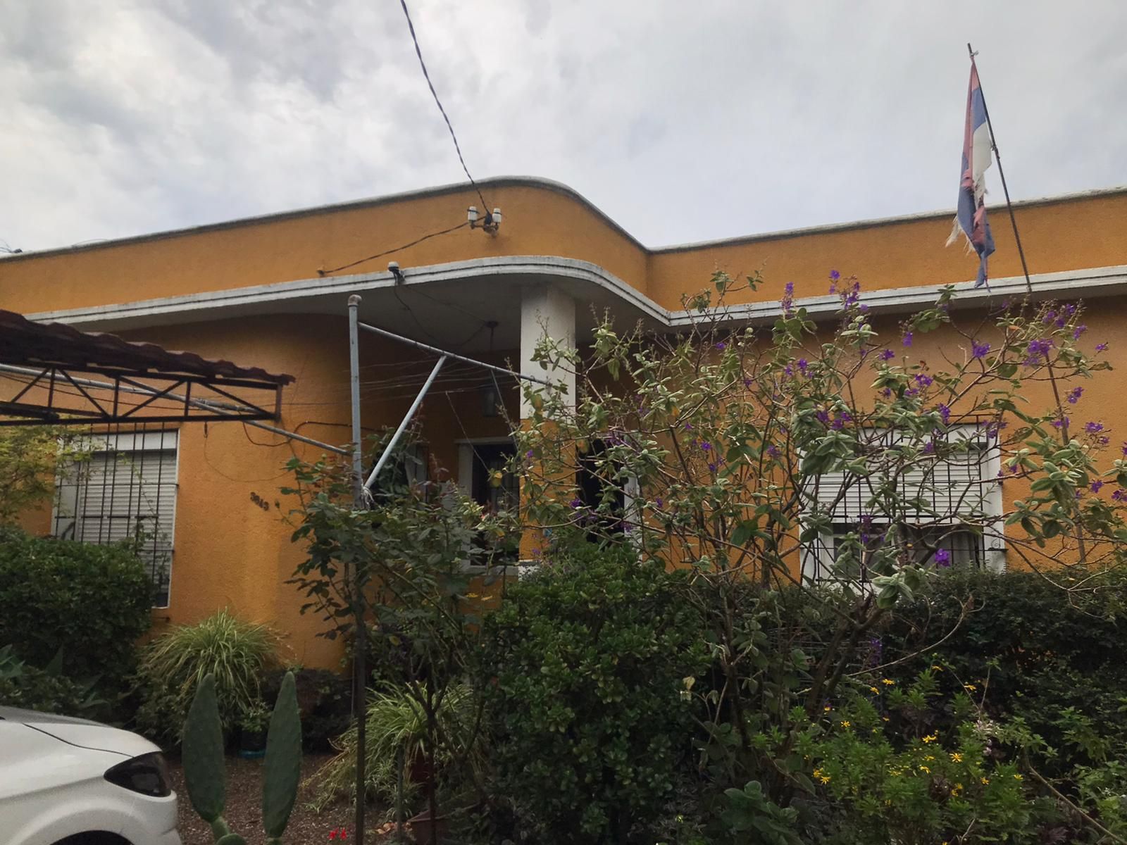 Casa en venta de 3 dormitorios c/ cochera en Buceo. Ref #Y7C7F2