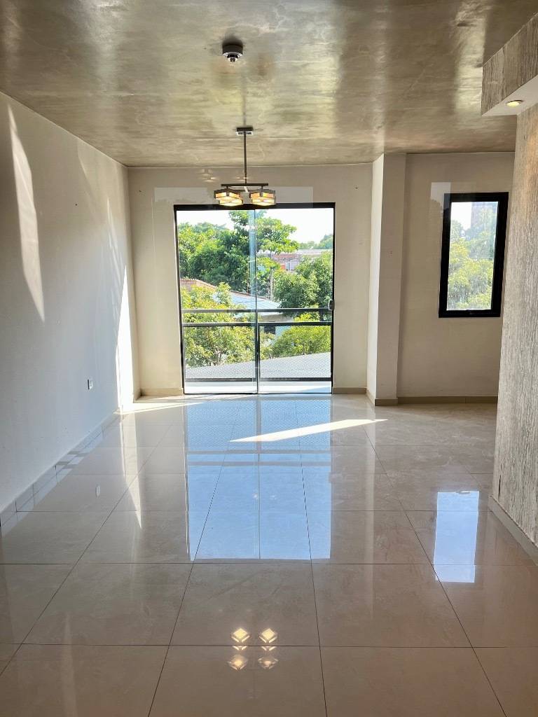 ALQUILO DPTO EN INSIGNIA 1, LUQUE. Ref #ZAA322 - infocasas.com.py