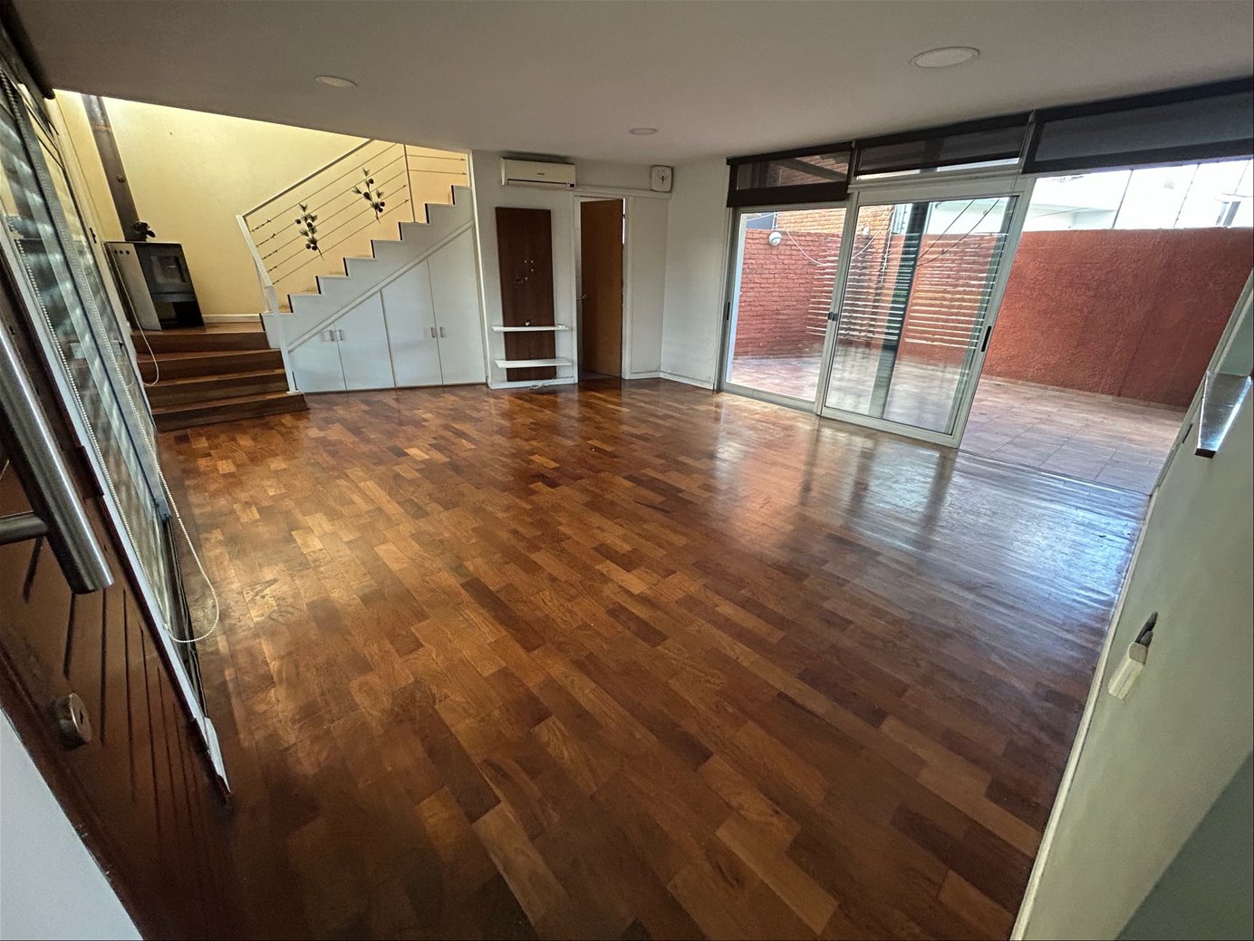 Venta casa Buceo 2 Dormitorios Garage Barbacoa. Ref #I5EA2A