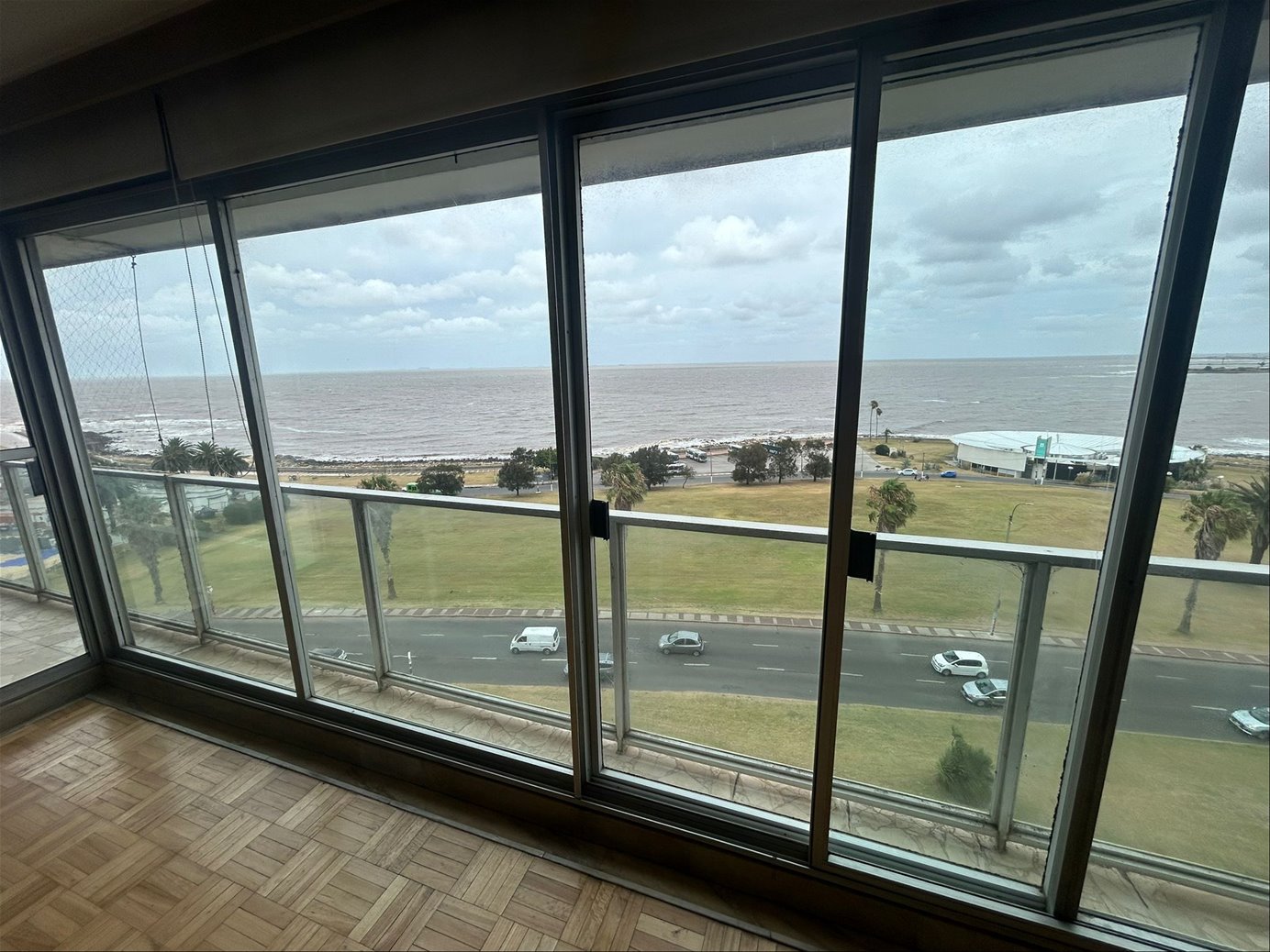 Alquilo apartamento 3 dormitorios servicio garage. Ref #X8F294 - infocasas.com.uy