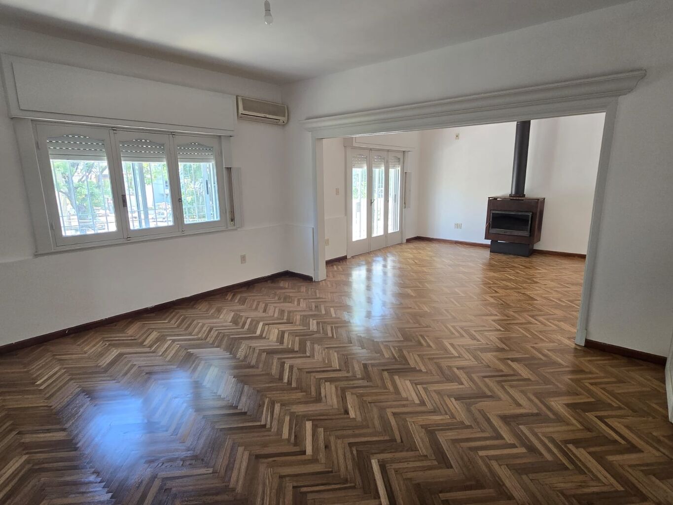 Gran casa de altos sobre J.Suárez, ideal empresa o vivienda familiar ...