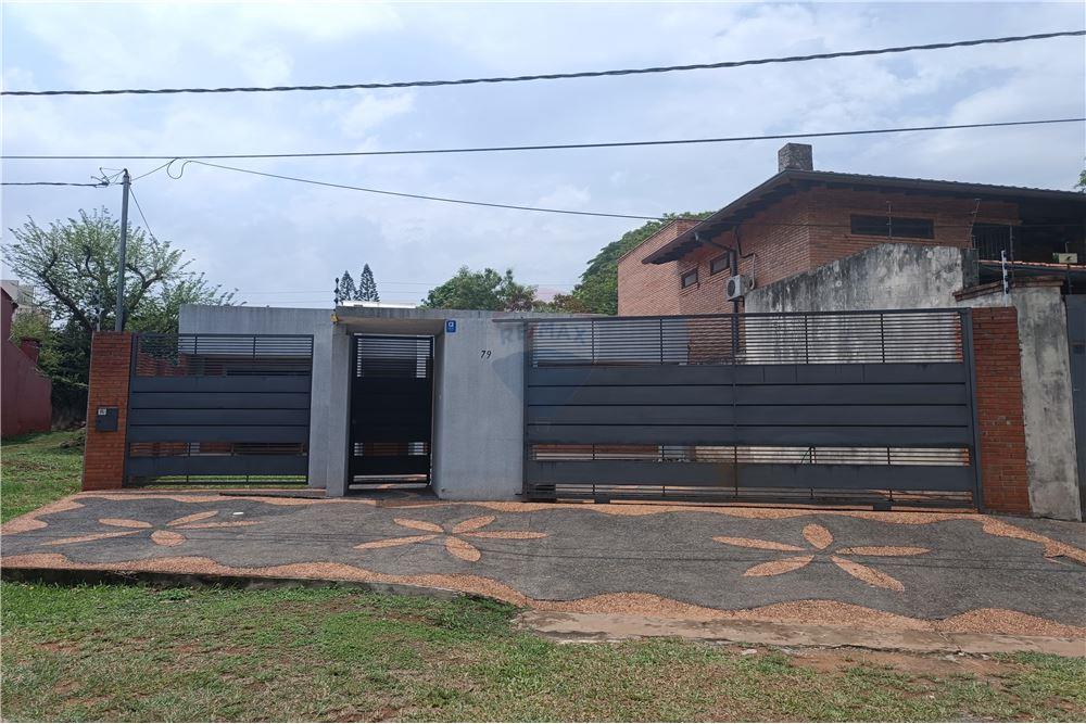 ALQUILO MODERNA CASA EN SAN LORENZO. Ref #Y7C6E4 - infocasas.com.py