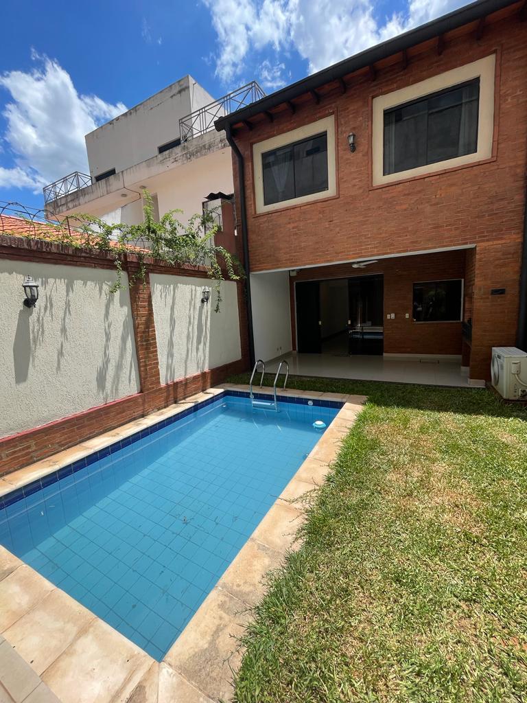 BARRIO MANGAL ALQUILO AMPLIO DUPLEX 3 DORMITORIOS . Ref #J36DF4 - infocasas.com.py