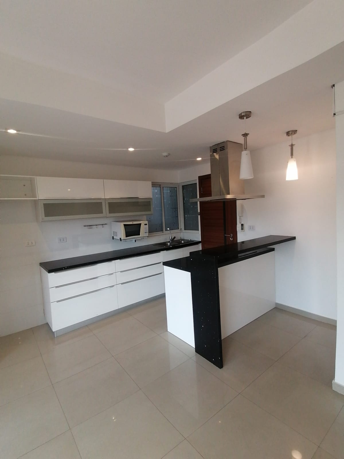 Alquilo Departamento Dos dormit. en suite, Bo. Herrera. Ref #CA3607 - infocasas.com.py