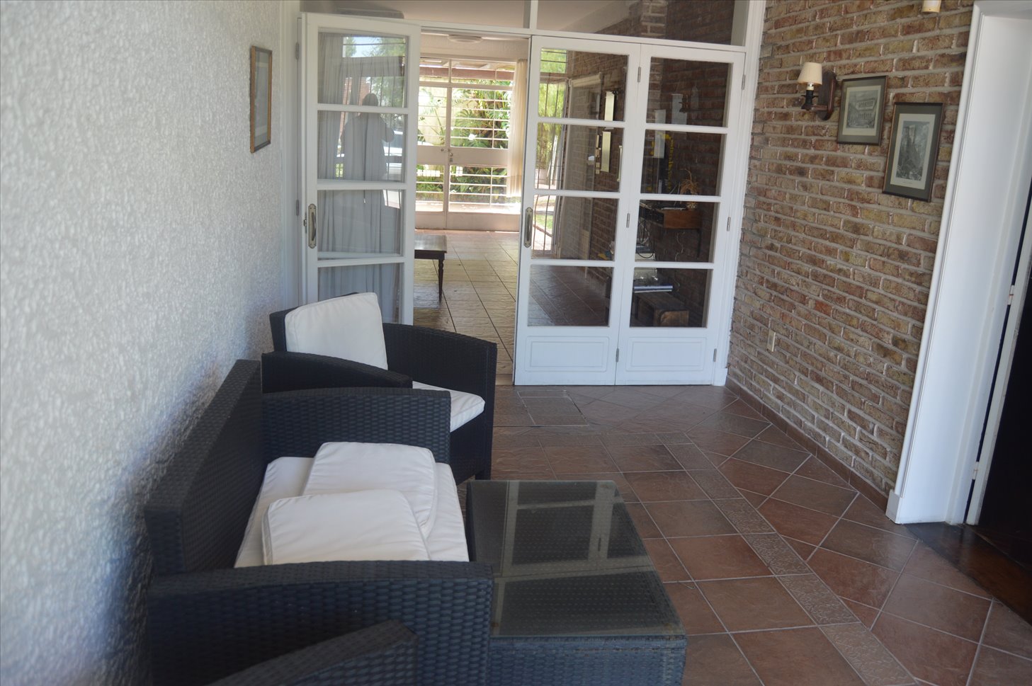 CASA 4 DORMITORIOS EN VENTA EN CARRASCO. Ref #O81CD0 - infocasas.com.uy