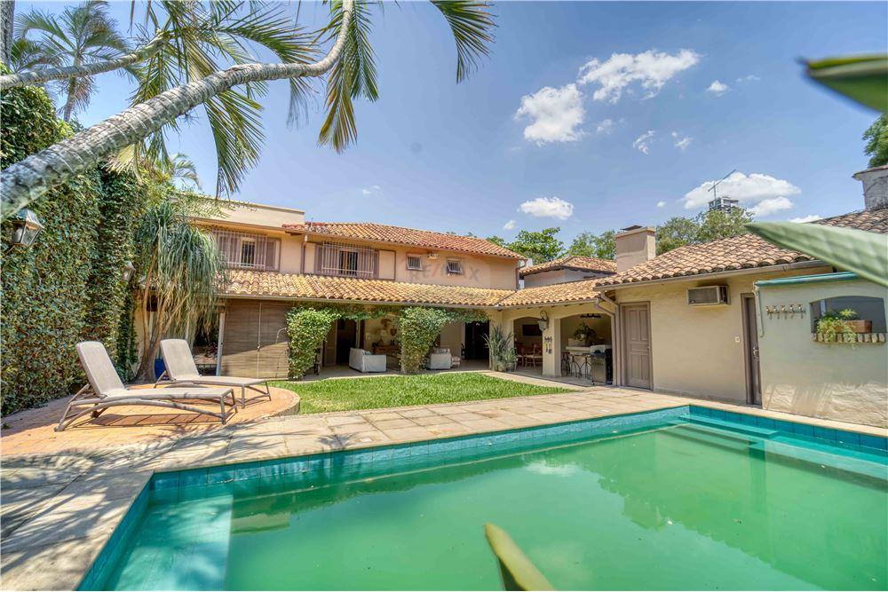 Residencia en Mburucuya, zona residencial. Ref #S27C52 - infocasas.com.py