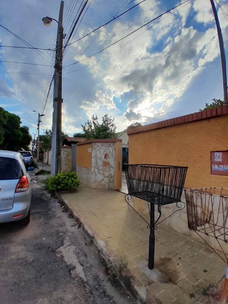 ALQUILO AMPLIA CASA EN FERNANDO ZONA SUR. Ref #X34F4E - infocasas.com.py