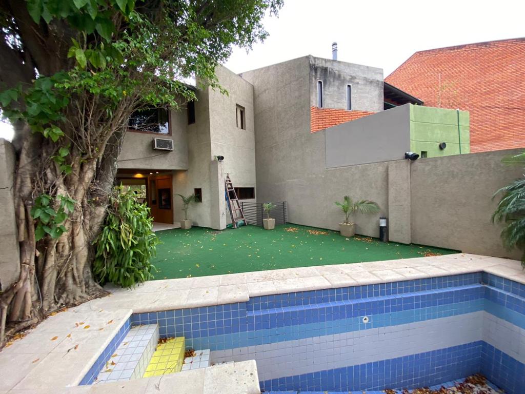 ALQUILO CASA SEMI AMOBLADA ZONA YCUA SATI. Ref #KF98F4 - infocasas.com.py