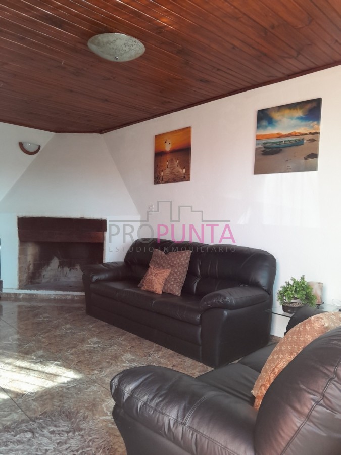 Venta Casa en Maldonado, a pocas cuadras del centro.. Ref #W340EE - infocasas.com.uy