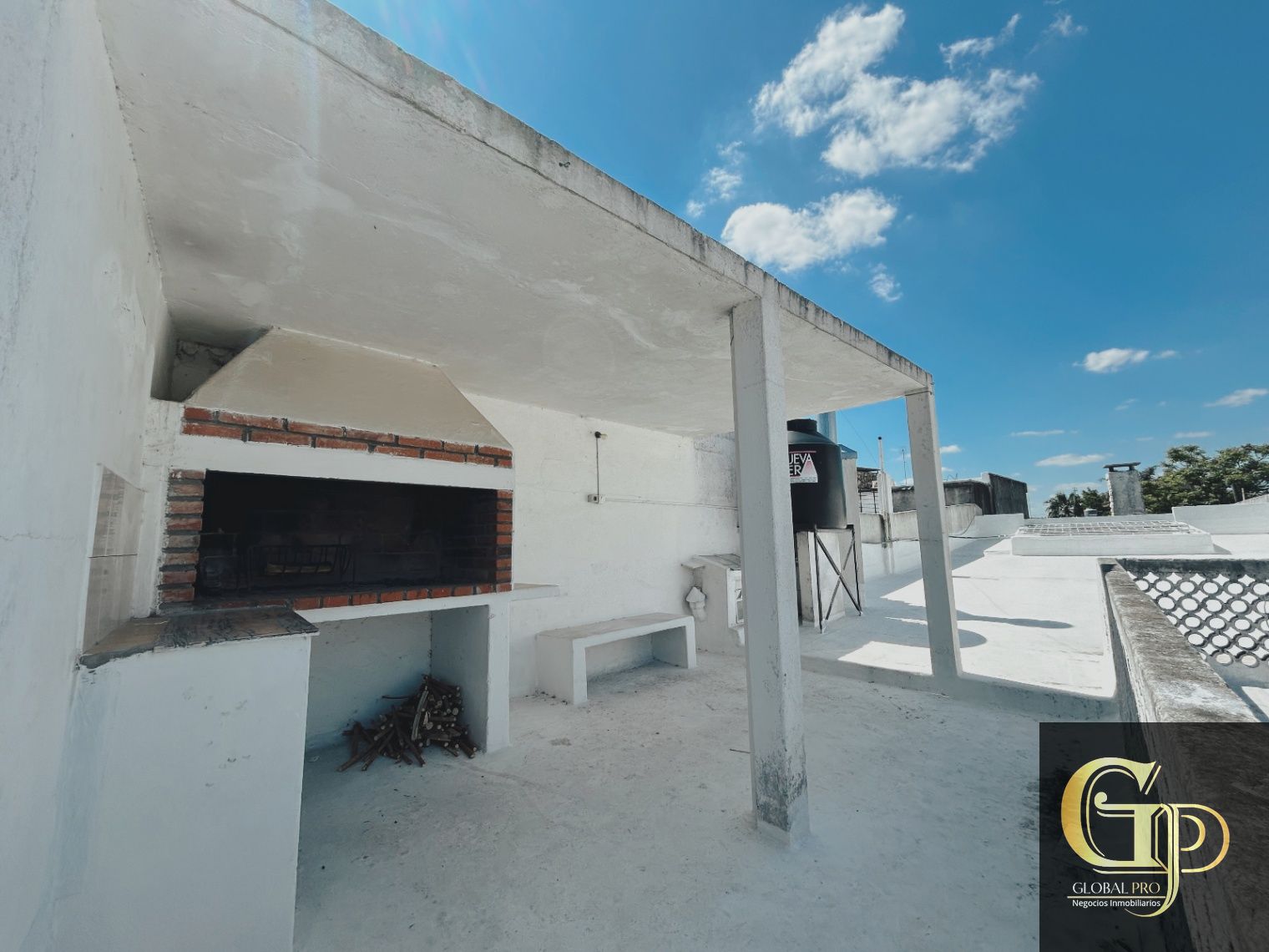 Casa en venta de 3 dormitorios con Cochera, Patio y Terraza en La Blanqueada. Ref #MD9815 ...