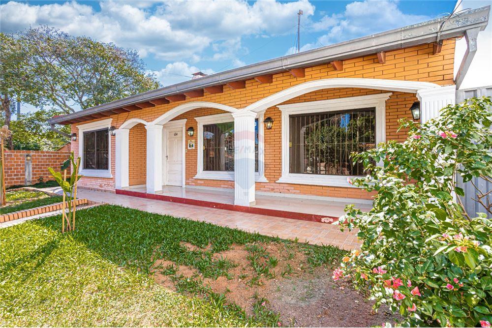 alquilo hermosa casa en el barrio san pablo de asuncion . Ref #LC78FD - infocasas.com.py