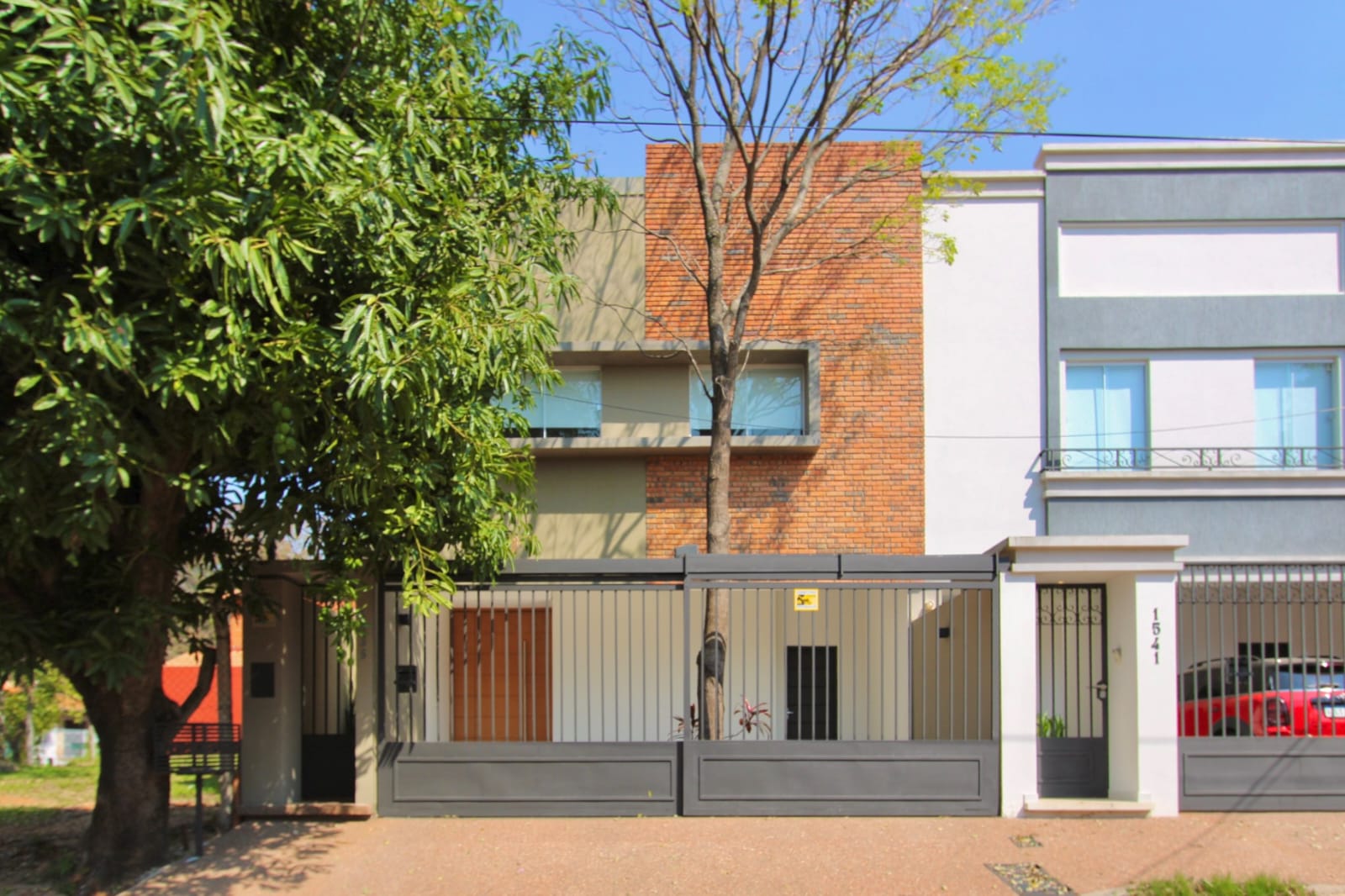 Alquilo Dúplex en Mburucuyá. Ref #BF26B7 - infocasas.com.py