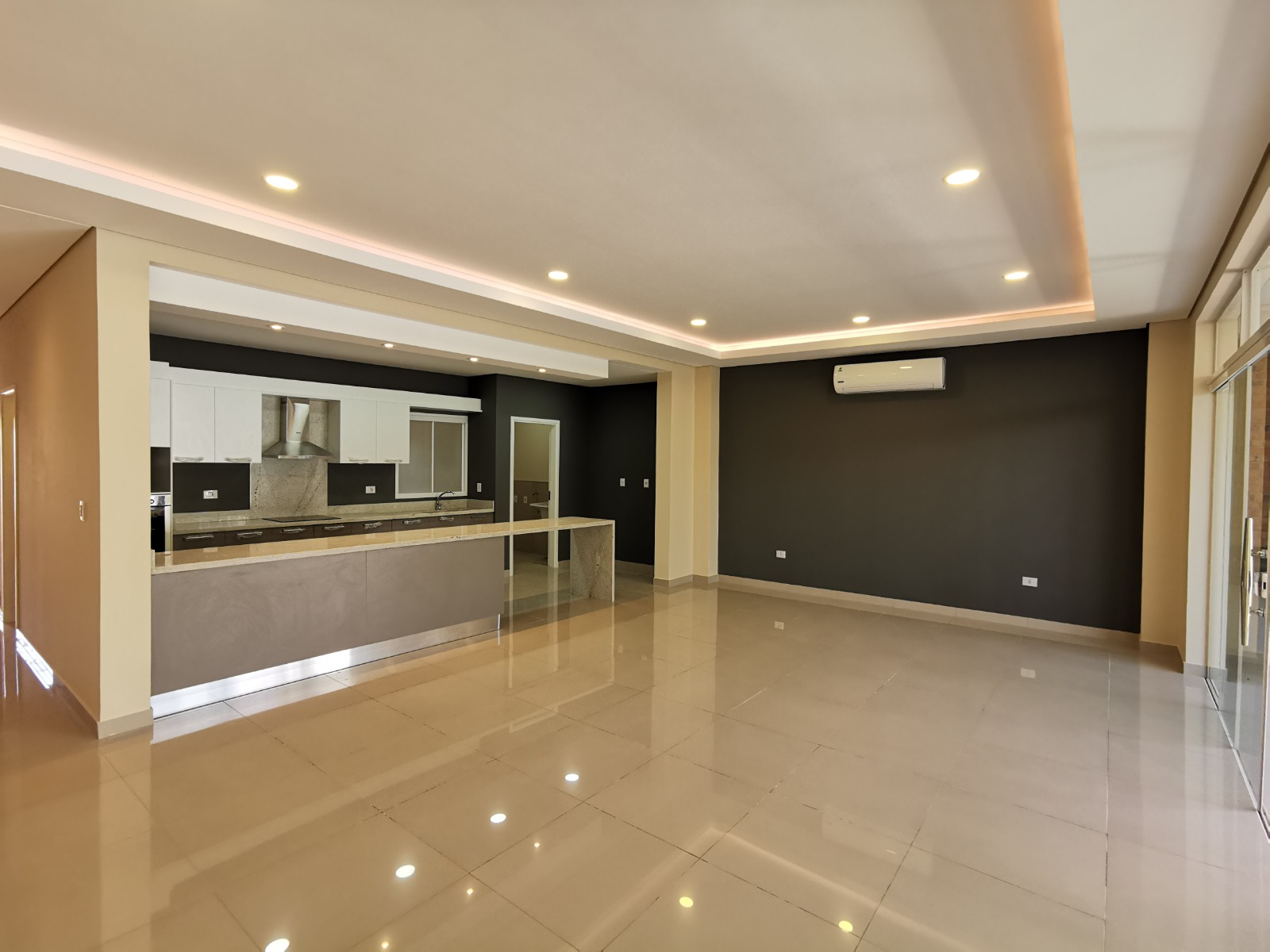 Alquilo casa pareada en Villa Aurelia. Ref #X81F66 - infocasas.com.py