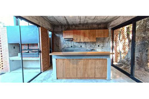 A estrenar alquilo hermoso duplex ubicado en Fernando de la Mora z/Sur.. Ref #H97A3E - infocasas ...