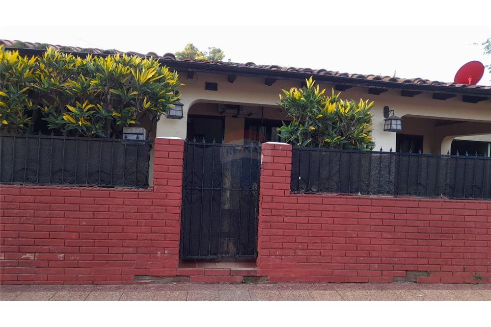 VENDO CASA EN ASUNCION EN EL BARRIO SAN PABLO. Ref #H4C69D - infocasas.com.py