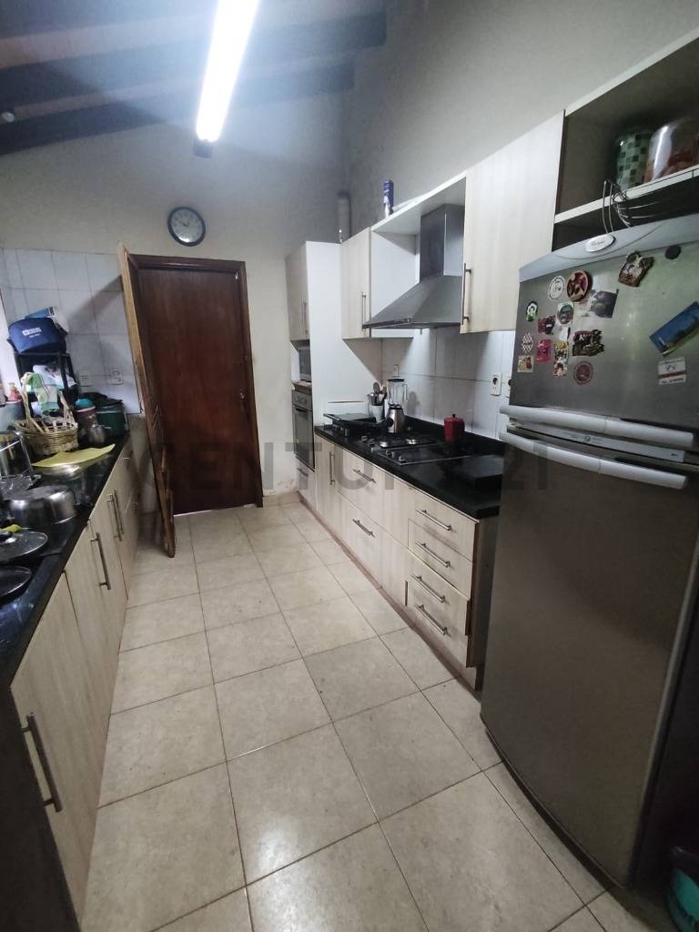 VENDO CASA EN BARRIO VILLA AURELIA. Ref #N5C358 - infocasas.com.py