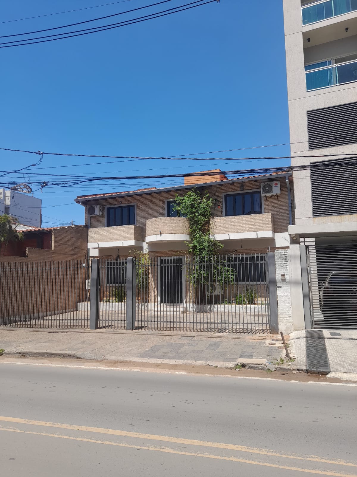 Alquilo departamento en Barrio Recoleta . Ref #C74F6B