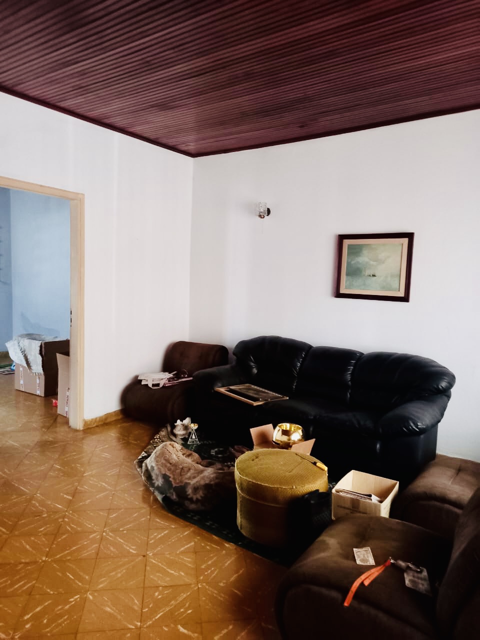Alquilo Amplia Casa – Zona Colegio Cristo Rey. Ref #Y1A01C - infocasas.com.py