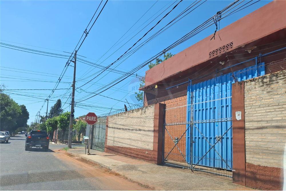 Alquilo Hermoso depósito en Fernando de la Mora/Asunción . Ref #FBA711